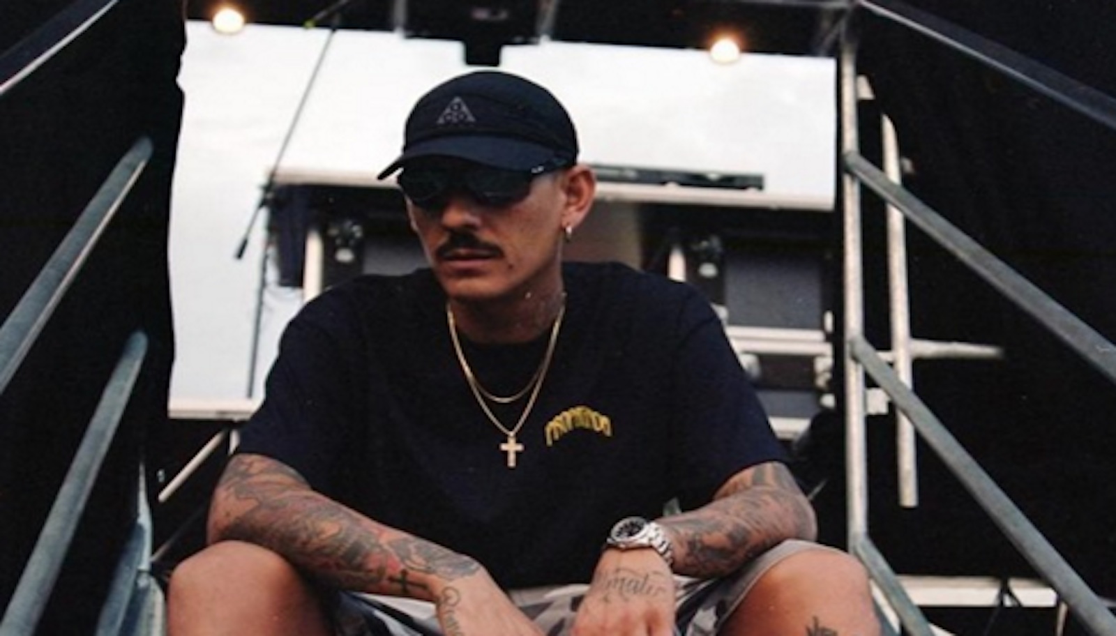 Rap italiano: vecchia e nuova scuola a confronto nel documentario 'Trap ...