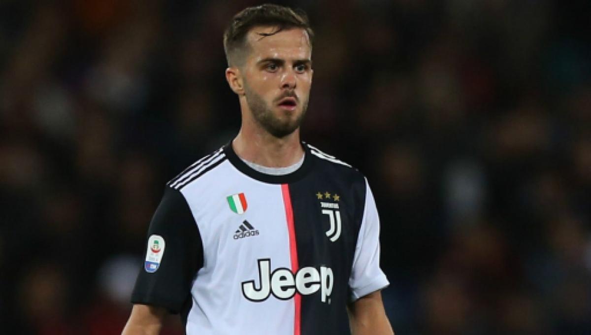 Juventus, Pjanic interesserebbe anche a Paris Saint Germain e Chelsea