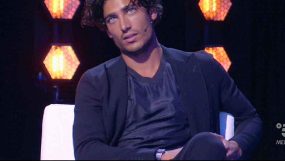 Akash e la stoccata su IG agli opinionisti dell'Isola: ''Li ho asfaltati'