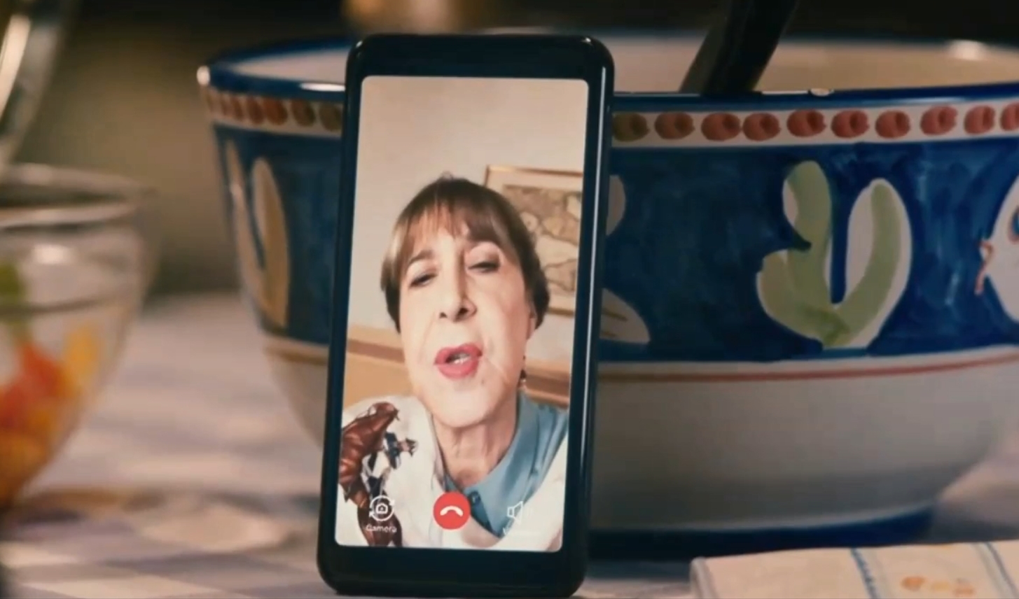 Mina Settembre 2, trame finali: Gelsomina vede la mamma e la zia in un servizio in tv